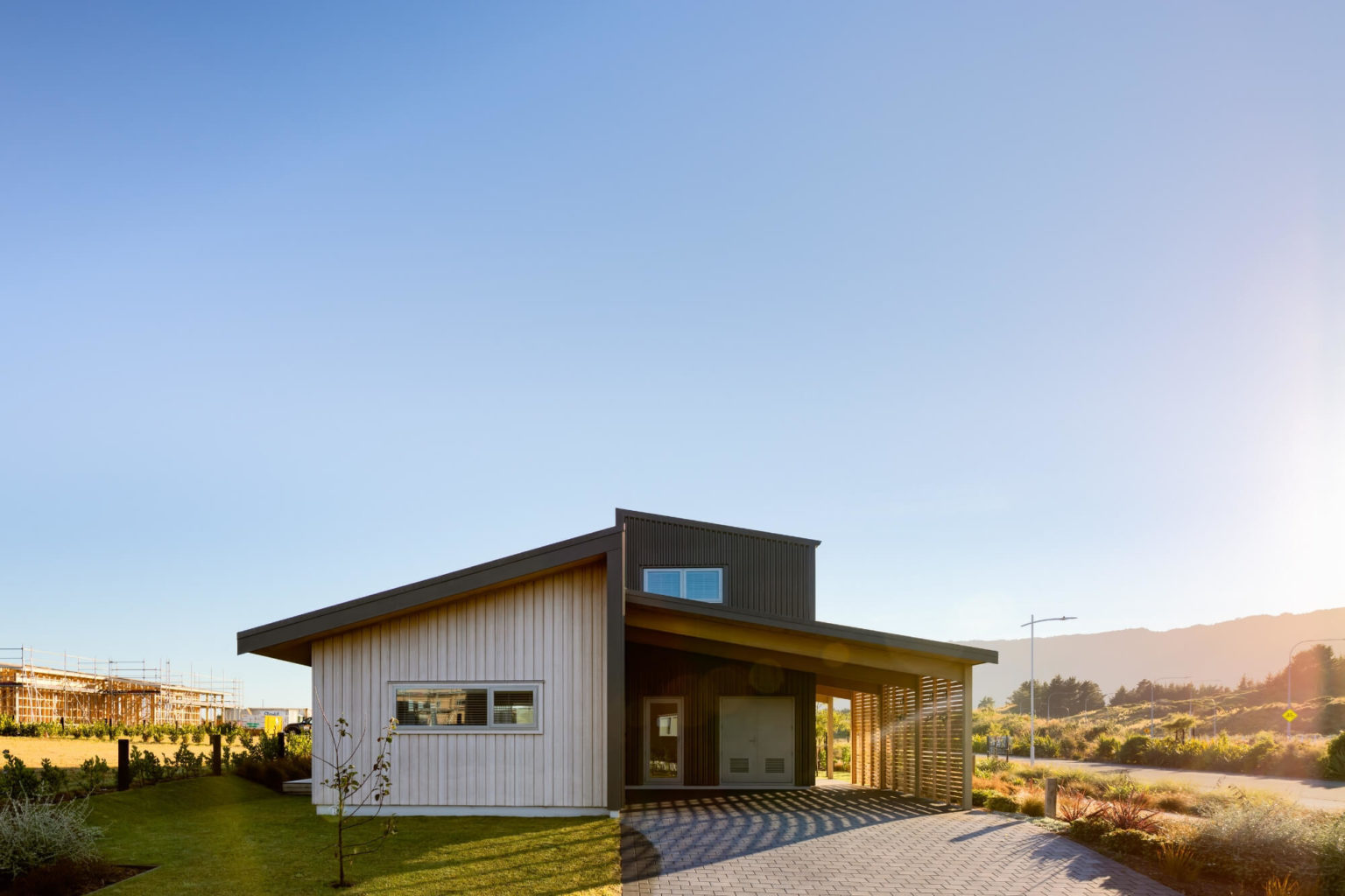 Ngārara Eco Development :: SiOO:X & NERO Vulcan Cladding