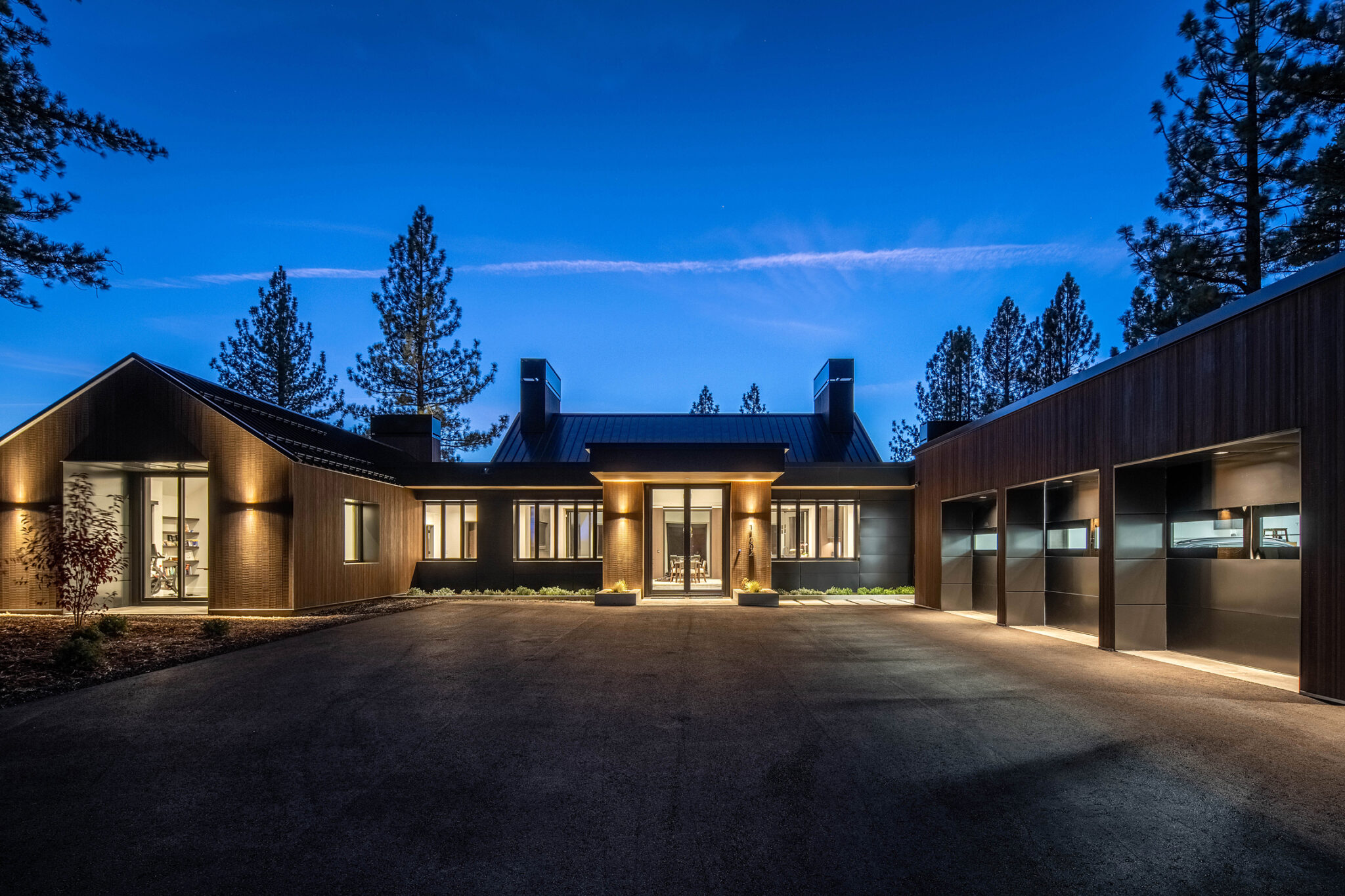 Sierra Summit Project :: WALNUT Abodo® Vulcan Cladding - reSAWN TIMBER co.