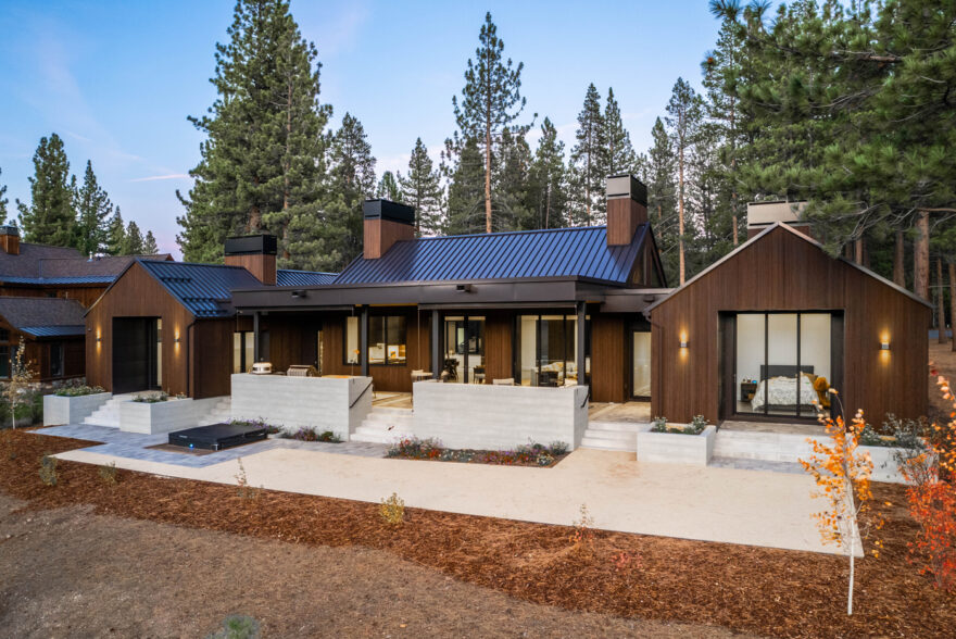 Sierra Summit Project :: WALNUT Abodo® Vulcan Cladding - reSAWN TIMBER co.